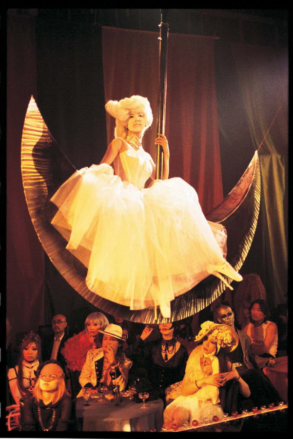 기묘한 서커스 (Strange Circus) 상세정보 | 씨네21