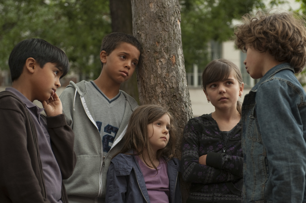 핸즈 업 (Hands Up) 상세정보 | 씨네21