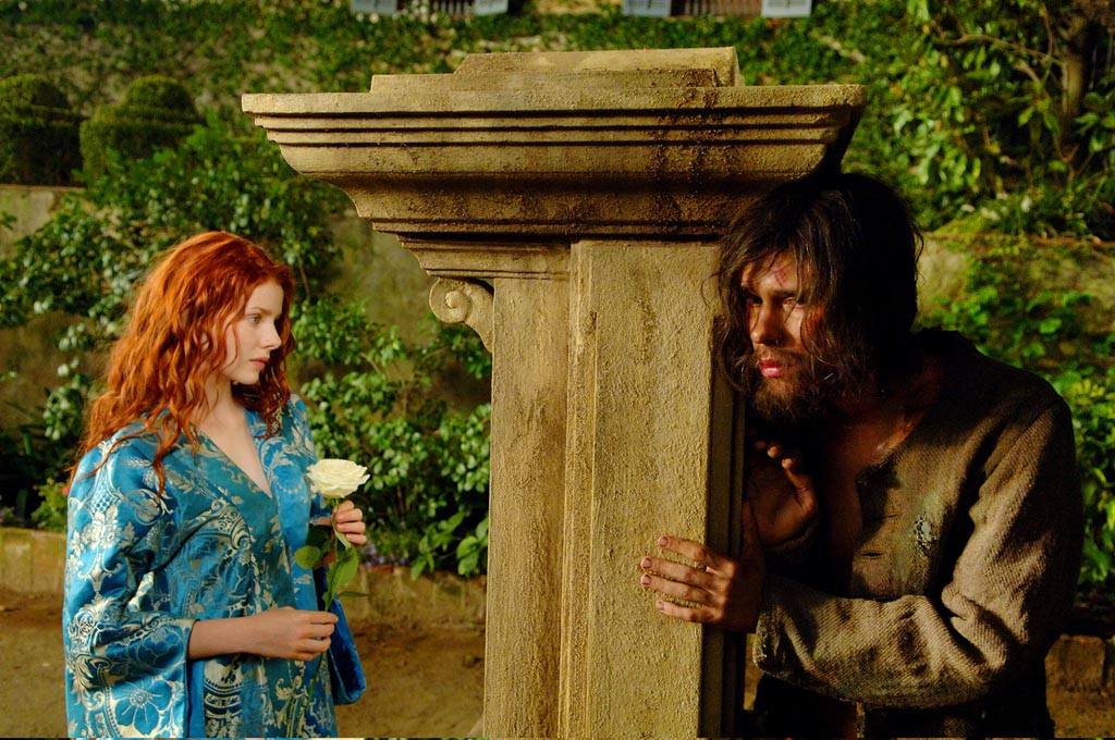 향수 - 어느 살인자의 이야기 (Perfume: The Story of a Murderer) 상세정보 | 씨네21