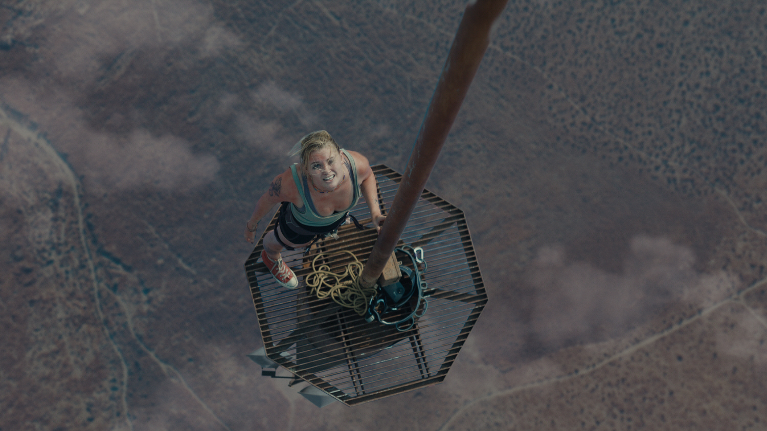 폴: 600미터 (Fall) 상세정보 | 씨네21